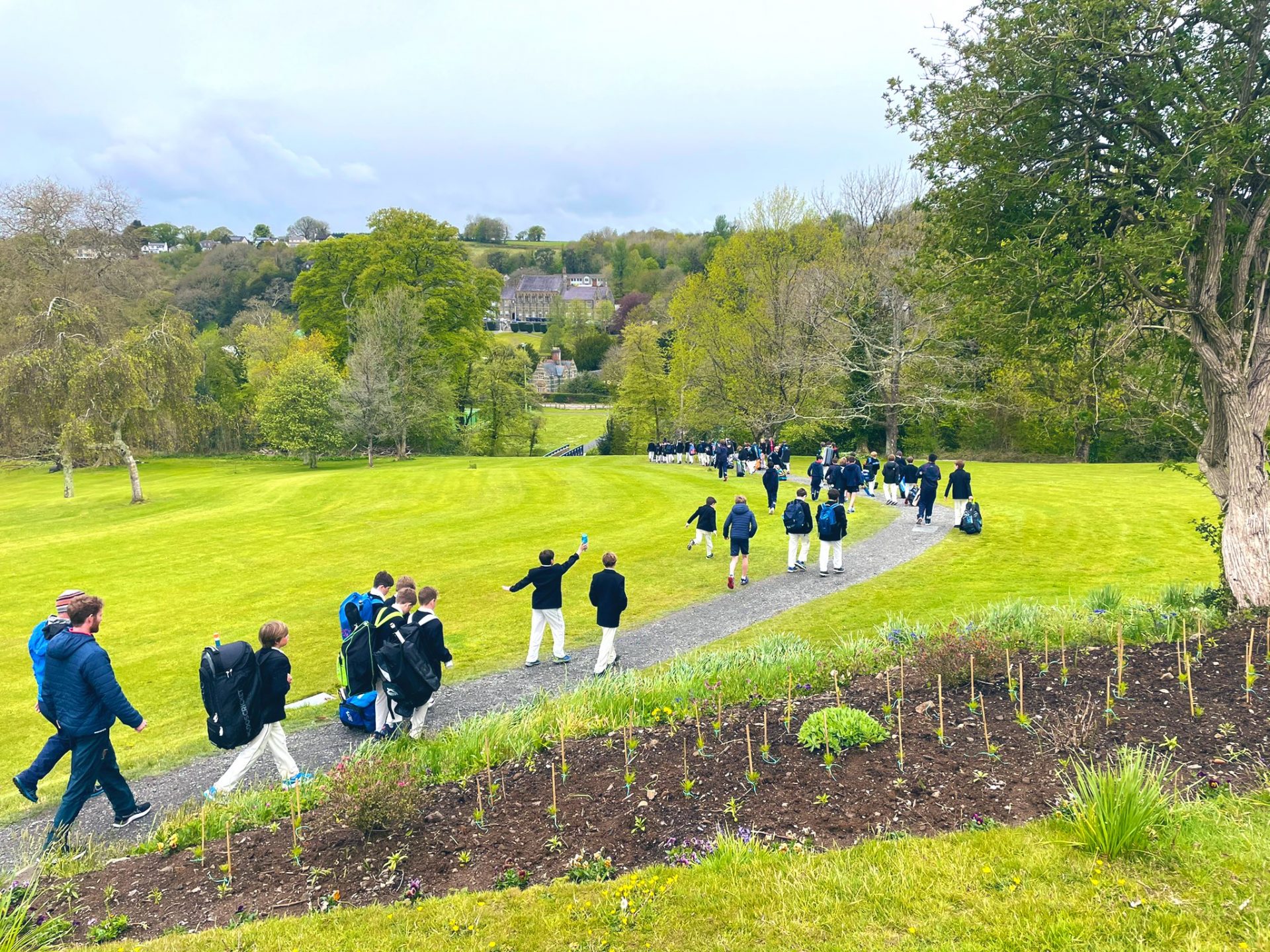 Cricket at Queen’s | Mount Kelly